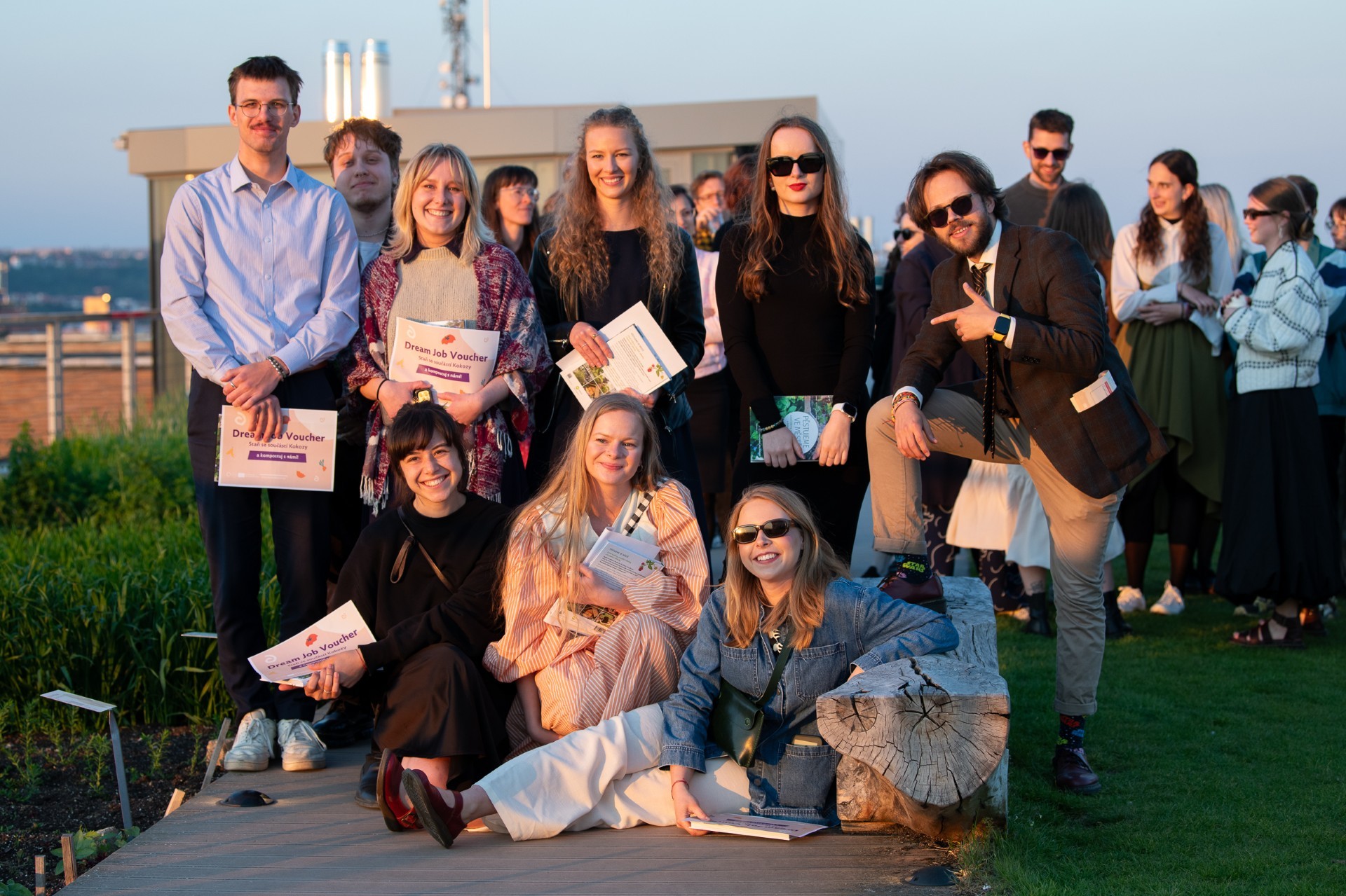 VŠE students built a composter at the Jarov dormitory – Prague ...